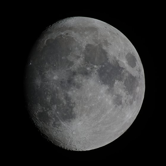 sharpen ai moon vs. gimp statcked image etc. | DPReview Forums