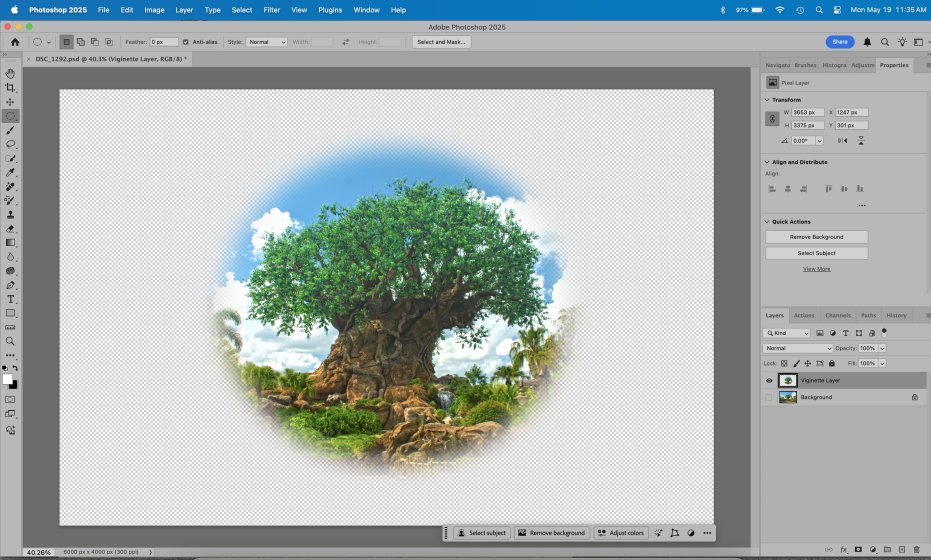 How edit a photo with a circular vignette having clear edges ...