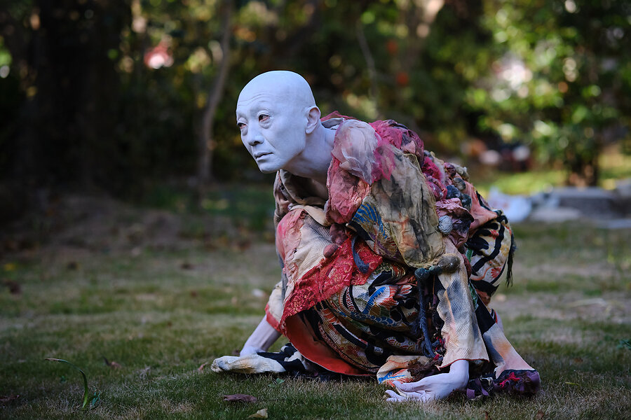 Portraits of a painted man: Japanese Butoh artist Temmetsu - Kyoto ...