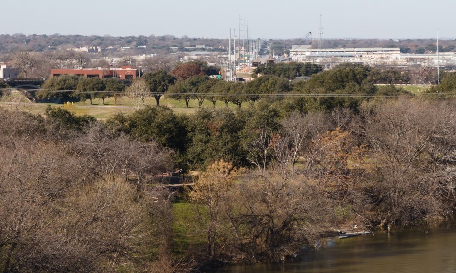 50mm STM vs. 24-70 II @ 50mm featuring the 5DsR & co-starring Huelight ...