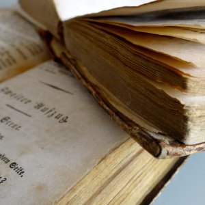 old-books | DPReview Forums