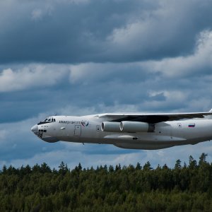 Ilyushin IL-72 | DPReview Forums