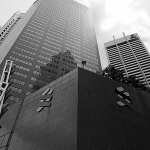 standard chartered building | DPReview Forums
