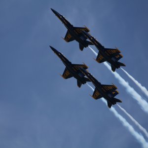 Blue Angels | DPReview Forums