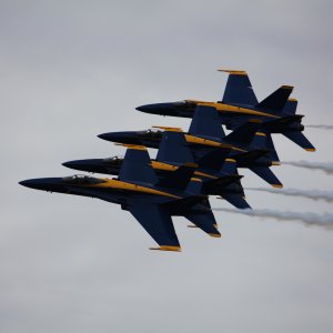 Blue Angels | DPReview Forums