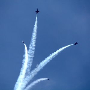 Blue Angels | DPReview Forums
