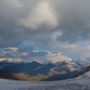 brandenburger-haus | DPReview Forums