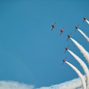 Red Arrows (7) | DPReview Forums