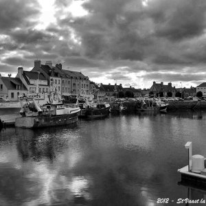 PICT7222-03-bw-vert-p | DPReview Forums