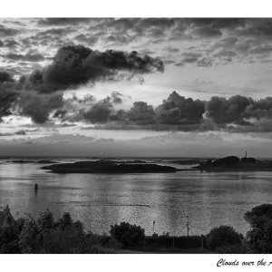 PICT7222-03-bw-vert-p | DPReview Forums