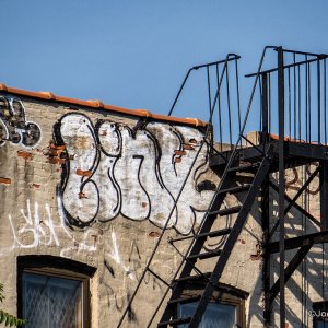 tenement | DPReview Forums