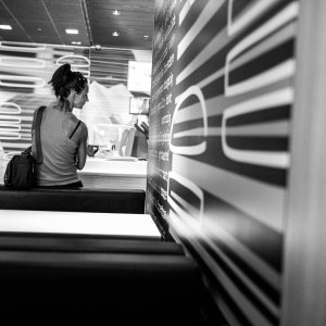 Skinny Lady at McDonalds | DPReview Forums