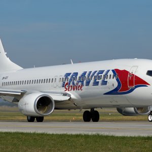 737 | DPReview Forums