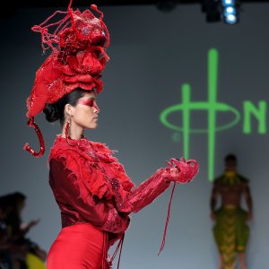 Designer Honee Persona | Model Isabelle Du | DPReview Forums