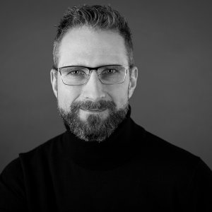 037Nina B_W WEB | DPReview Forums