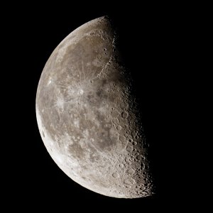 Moon at approx 54% illumination | DPReview Forums