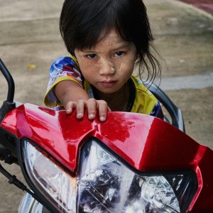 Baby boy crying, Mon Village, Sangkhlaburi | DPReview Forums