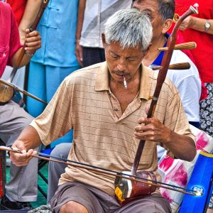 Erhu Player | DPReview Forums