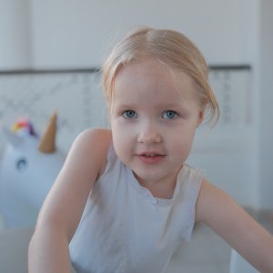 Young_girl | DPReview Forums