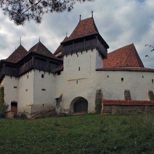 Fortified church in Viscri / Deutsch Weiskirch | DPReview Forums