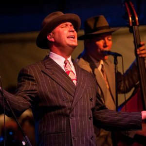 Big Bad Voodoo Daddy Live at Sydney Festival 2010: Guitarist and ...