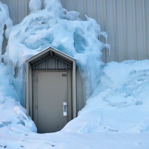 ice door_01 | DPReview Forums